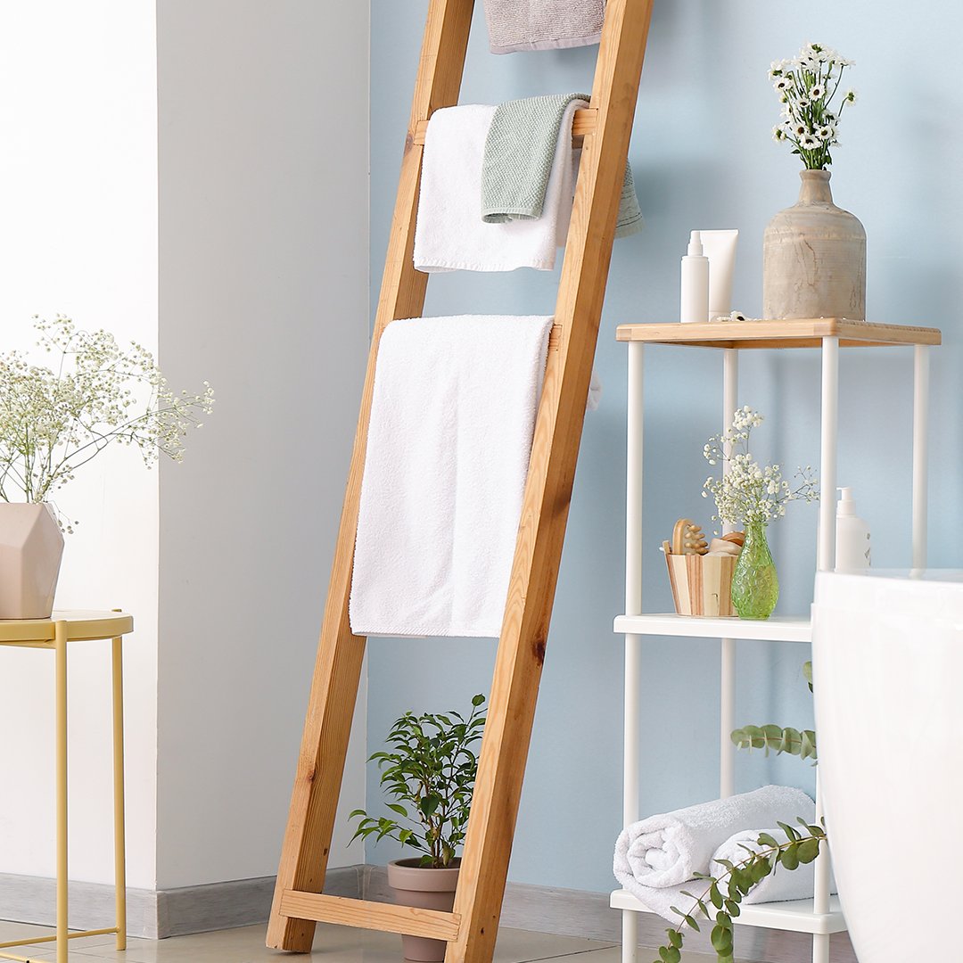 TOWEL – Jean Perry